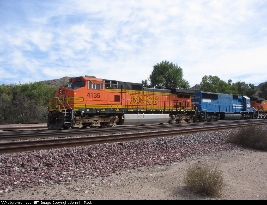 BNSF 4135